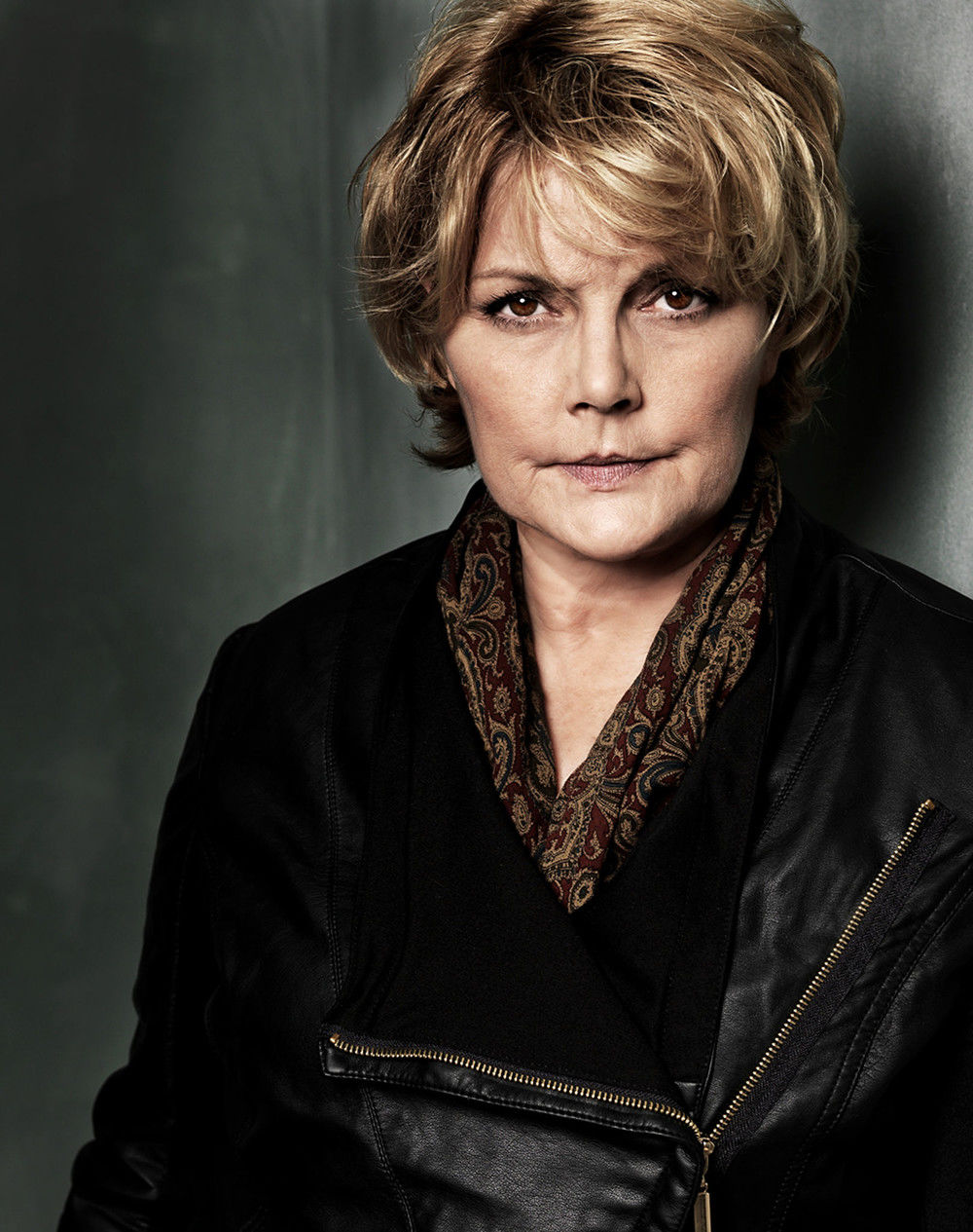 Beverly Leech's Photos - Stage 32