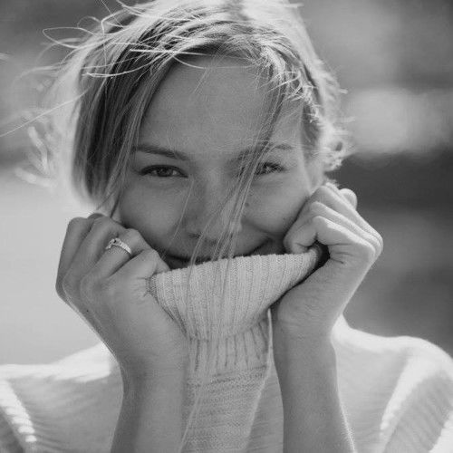 Erin Dahl - Erin's Bio, Credits, Awards, and more. - Stage 32